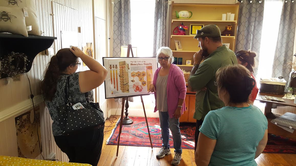 La Bee da Loca, organic honey, organic products, observation hive ...